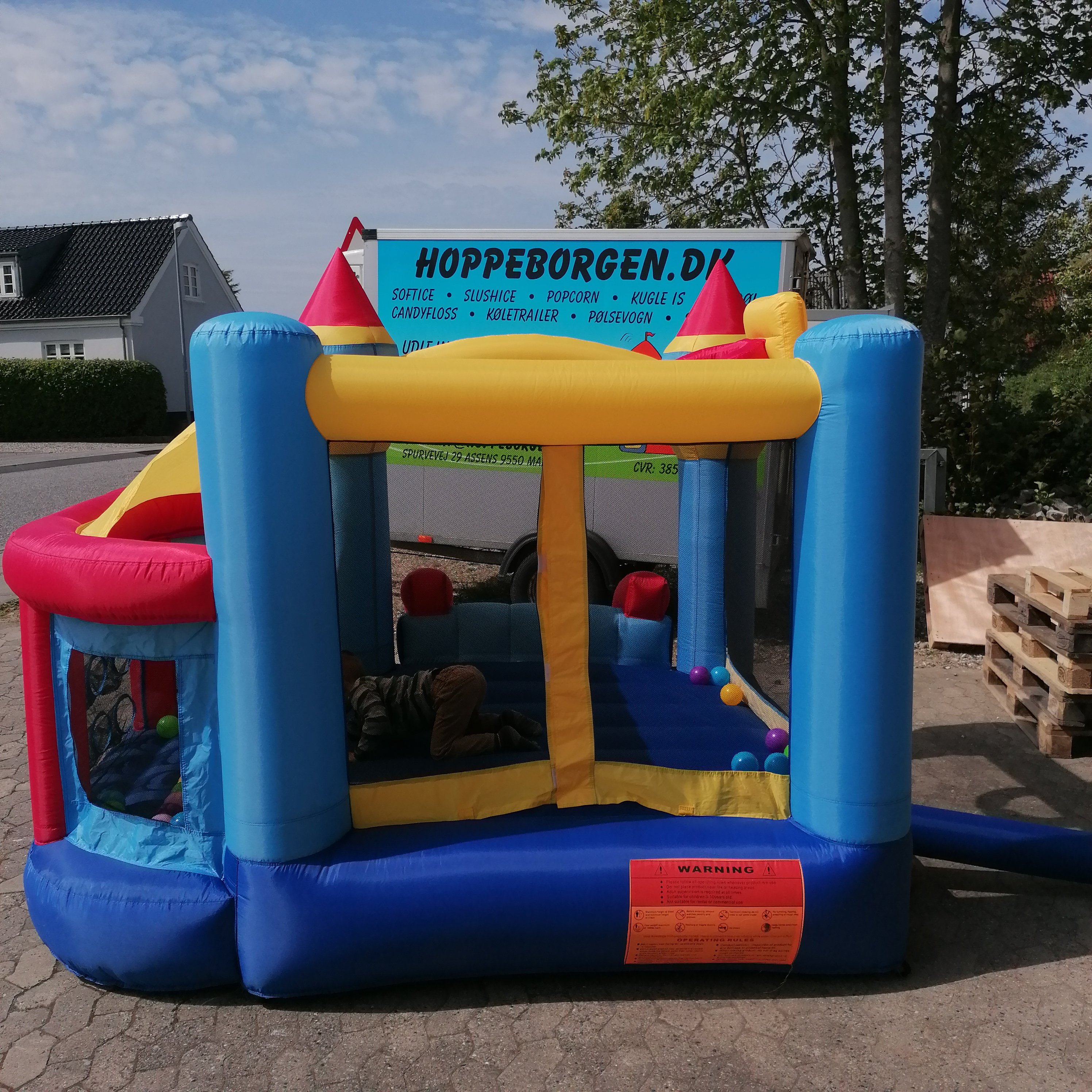 Lej Special Hoppeborge! Hoppeborg leje fra 500 ,-pr. døgn- |salg af hop og aktivitets baner